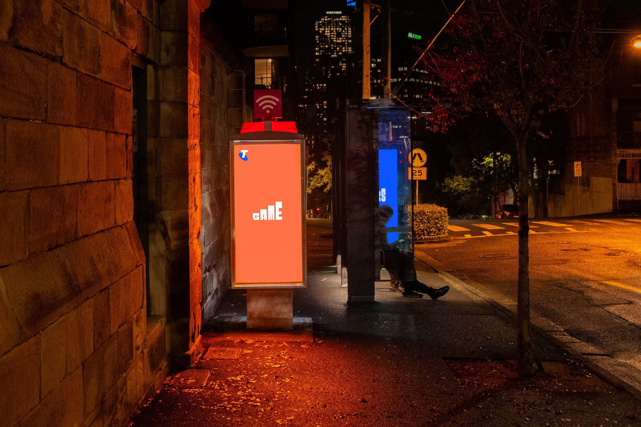 Telco’s simply striking outdoor ads use four bars as typography | Ad ...