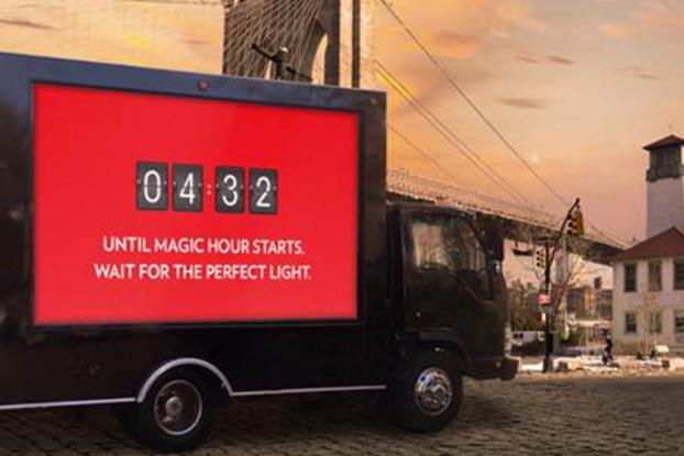 Canon's Smart NYC Billboards Help You Frame the Perfect Photo | Ad Age