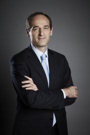 P&G Moves Global Gillette Account to Grey | Ad Age