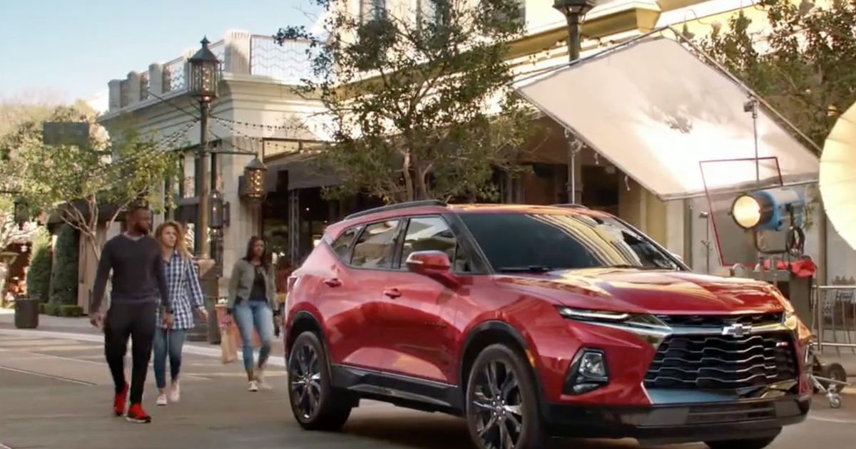 Watch the newest commercials on TV from Etsy, Chevy, Baskin-Robbins and ...