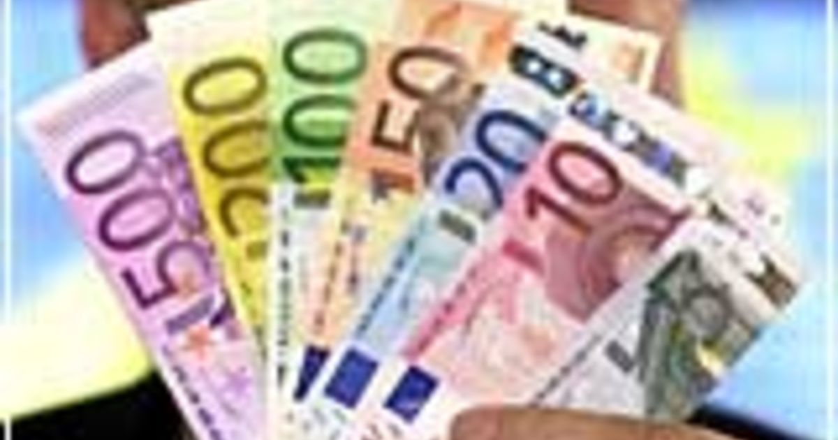 EURO ARRIVES IN A RUSH OF ADVERTISING | Ad Age