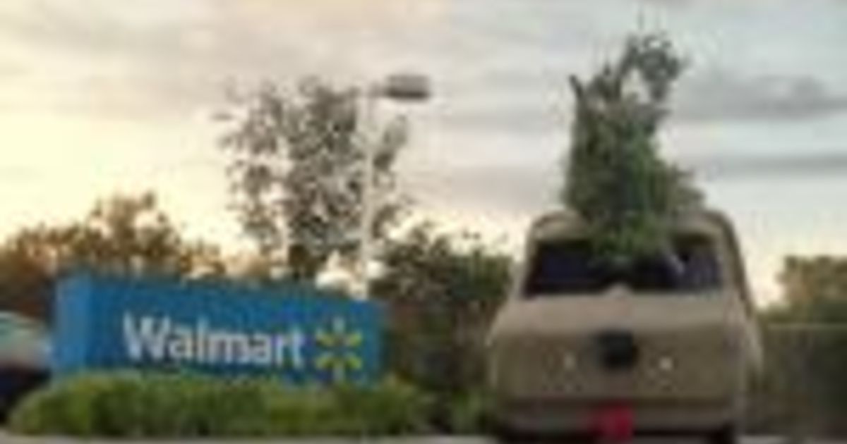 Walmart enlists classic movie cars to tout Grocery Pickup | Ad Age