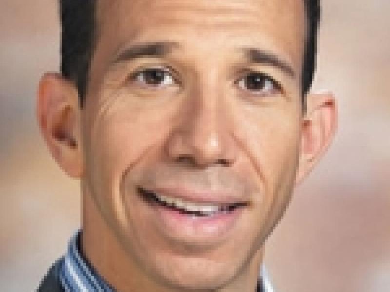 CMO Exits RadioShack Amid Final Agency Pitches | Ad Age