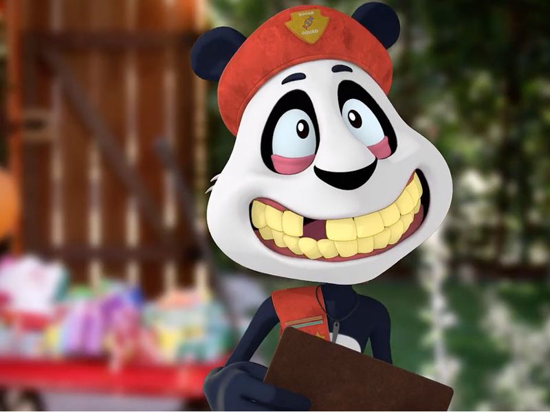 Ryan Reynolds is a sugar cookie-pushing panda Girl Scout in ad for ...