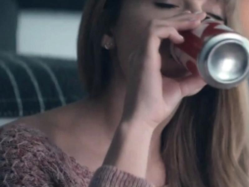 Taylor Swift Writes '22,' Sips Diet Coke in First Spot for Soda Brand ...