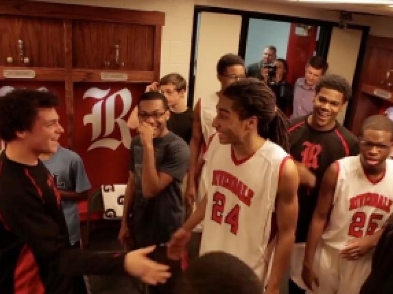 Extreme Makeover: Gatorade Turns High School Basketball Team's Locker ...