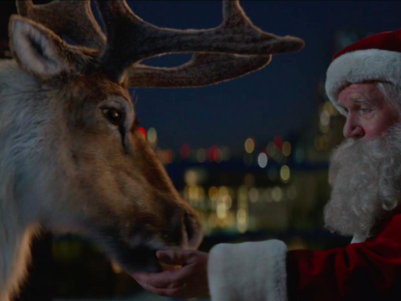 Santa can only find carrots at McDonald's in the chain's UK festive ad ...