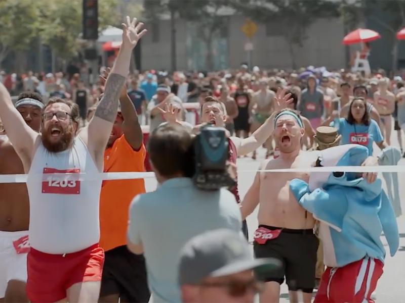 Paramount Holds a 'Slo-Mo Marathon' in Honor of the 'Baywatch' Movie ...