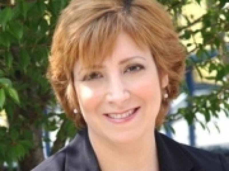 People on the Move: MediaCom Names Stephanie Fierman Its First ...