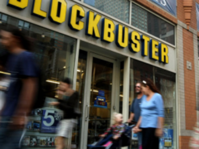 Prelude to New Cellphone Service? 'Blockbuster Mobile' Starts Selling ...