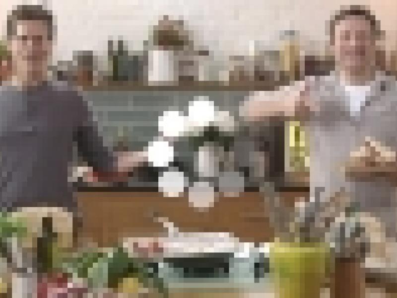 Kevin Bacon Makes a Bacon Sandwich in Hilarious Ad for UK Mobile ...