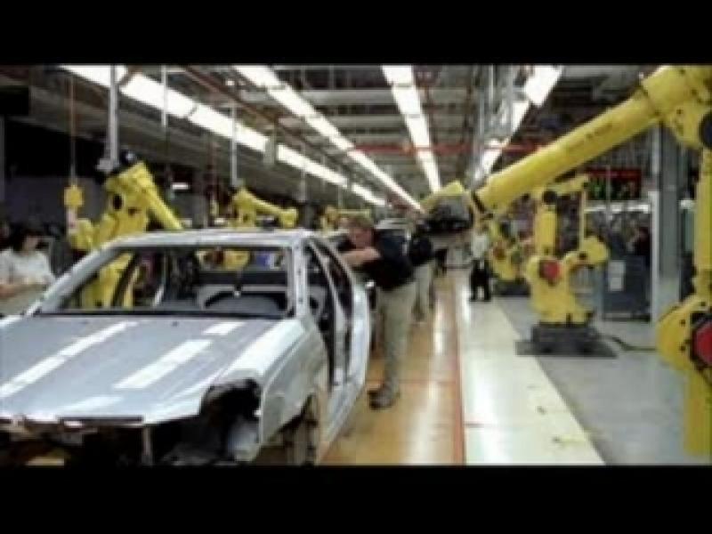 General Motors : Robot | Ad Age