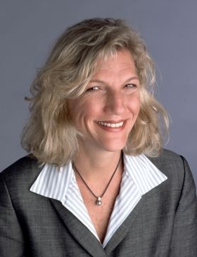 New Newspaper Association CEO Caroline Little on 2012 Priorities, Pay ...