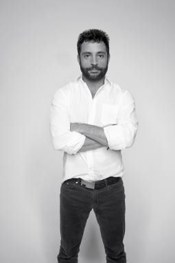 Click 3X Signs Delcan and Greco, Fox-Mills Joins Legs Media and More ...