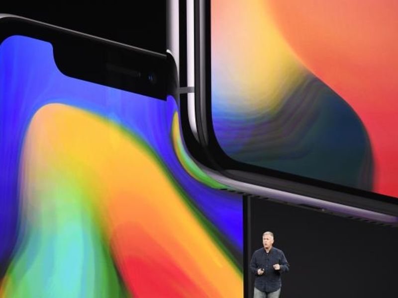 Apple to expand iPhone X design with new colors, big screens | Ad Age